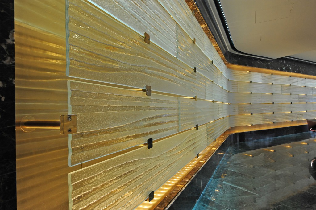marconi-house-london-glass-feature-wall5 - Chelsea Artisans